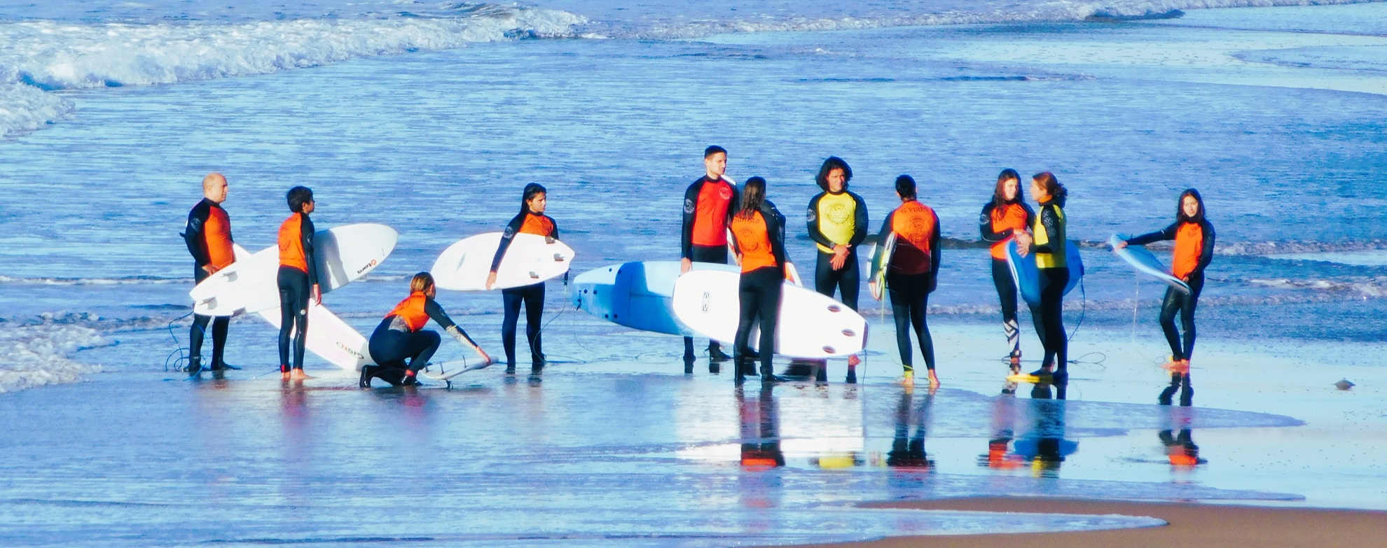 Surf Activities - Escola de Surf - 7ª Essência