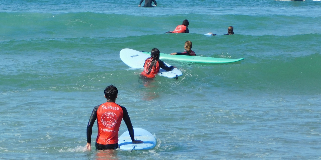 Surf Activities - Escola de Surf - 7ª Essência